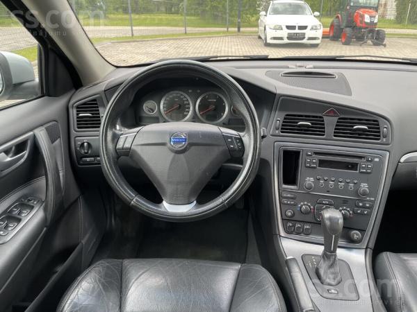 Pelēks Volvo S60 2009 Ogre, ar dzinēja tilpumu 2.40 L un nobraukumu 0 tūkst. km par 4970 €, foto 10 vietnē AUTOMOTO.COM.LV
