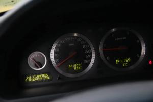 Grey Volvo S60 2009 in Riga, with an engine capacity of 2.40 L and mileage of 321 thousand km for 2490 €, photo 18 on AUTOMOTO.COM.LV