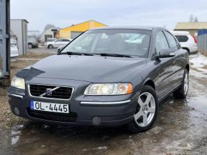 Pelēks Volvo S60 2009 Rīga, ar dzinēja tilpumu 2.50 L un nobraukumu 258 tūkst. km par 5995 €, foto 4 vietnē AUTOMOTO.COM.LV