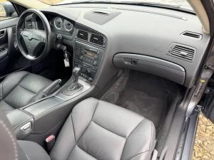 Pelēks Volvo S60 2009 Rīga, ar dzinēja tilpumu 2.50 L un nobraukumu 258 tūkst. km par 5995 €, foto 20 vietnē AUTOMOTO.COM.LV