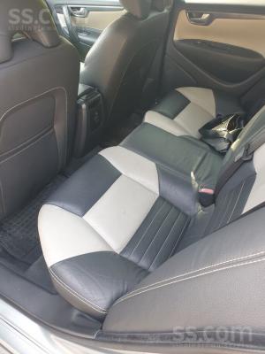 Grey Volvo S60 2009 in Riga, with an engine capacity of 2.40 L and mileage of 369 thousand km for 2750 €, photo 14 on AUTOMOTO.COM.LV