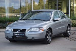 Серый Вольво С60 2009 в Вильнюс, объемом двигателя 2.40 л и пробегом 440 тыс. км за 2250 €, фото 5 на AUTOMOTO.COM.LV