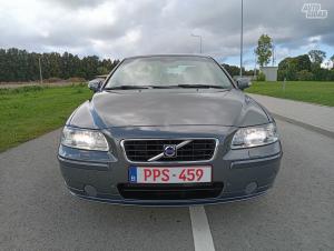 Grey Volvo S60 2009 in Vilnius, with an engine capacity of 2.40 L and mileage of 262 thousand km for 3300 €, photo 3 on AUTOMOTO.COM.LV