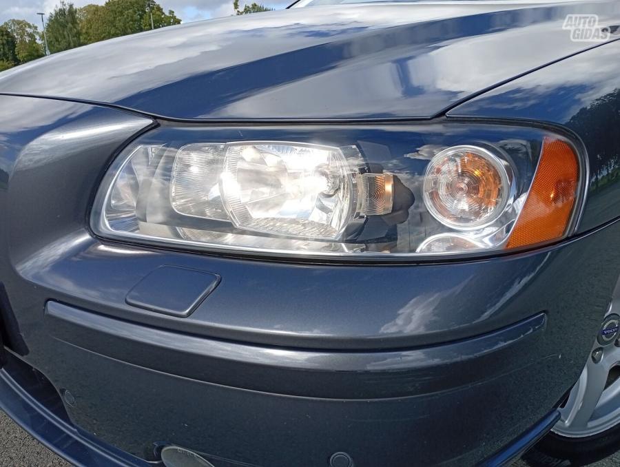 Grey Volvo S60 2009 in Vilnius, with an engine capacity of 2.40 L and mileage of 262 thousand km for 3300 €, photo 14 on AUTOMOTO.COM.LV