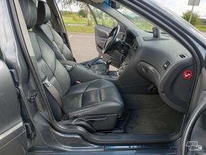 Grey Volvo S60 2009 in Vilnius, with an engine capacity of 2.40 L and mileage of 262 thousand km for 3300 €, photo 22 on AUTOMOTO.COM.LV