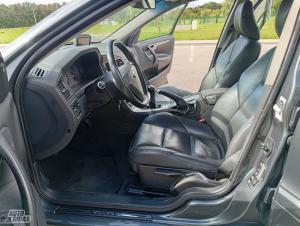 Grey Volvo S60 2009 in Vilnius, with an engine capacity of 2.40 L and mileage of 262 thousand km for 3300 €, photo 23 on AUTOMOTO.COM.LV