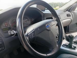 Grey Volvo S60 2009 in Vilnius, with an engine capacity of 2.40 L and mileage of 262 thousand km for 3300 €, photo 27 on AUTOMOTO.COM.LV