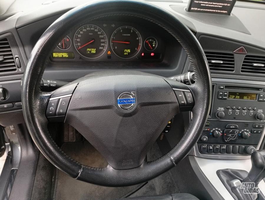 Grey Volvo S60 2009 in Vilnius, with an engine capacity of 2.40 L and mileage of 262 thousand km for 3300 €, photo 21 on AUTOMOTO.COM.LV