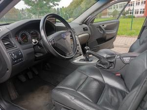 Grey Volvo S60 2009 in Vilnius, with an engine capacity of 2.40 L and mileage of 262 thousand km for 3100 €, photo 24 on AUTOMOTO.COM.LV