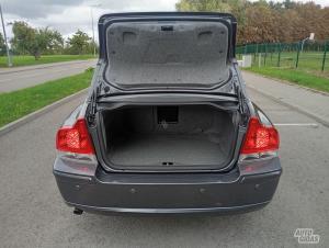 Grey Volvo S60 2009 in Vilnius, with an engine capacity of 2.40 L and mileage of 262 thousand km for 3100 €, photo 33 on AUTOMOTO.COM.LV
