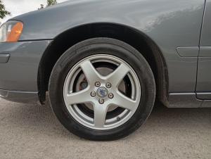 Grey Volvo S60 2009 in Vilnius, with an engine capacity of 2.40 L and mileage of 262 thousand km for 3100 €, photo 37 on AUTOMOTO.COM.LV