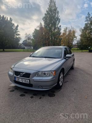 Grey Volvo S60 2009 in Jurmala, with an engine capacity of 2.40 L and mileage of 392 thousand km for 3478 €, photo 4 on AUTOMOTO.COM.LV
