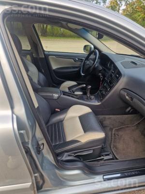 Grey Volvo S60 2009 in Jurmala, with an engine capacity of 2.40 L and mileage of 392 thousand km for 3478 €, photo 12 on AUTOMOTO.COM.LV