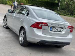 Pelēks Volvo S60 2010 Jūrmala, ar dzinēja tilpumu 2.00 L un nobraukumu 346 tūkst. km par 3850 €, foto 18 vietnē AUTOMOTO.COM.LV