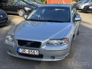 Pelēks Volvo S60 2010 Rīga, ar dzinēja tilpumu 2.40 L un nobraukumu 207 tūkst. km par 5150 €, foto 6 vietnē AUTOMOTO.COM.LV