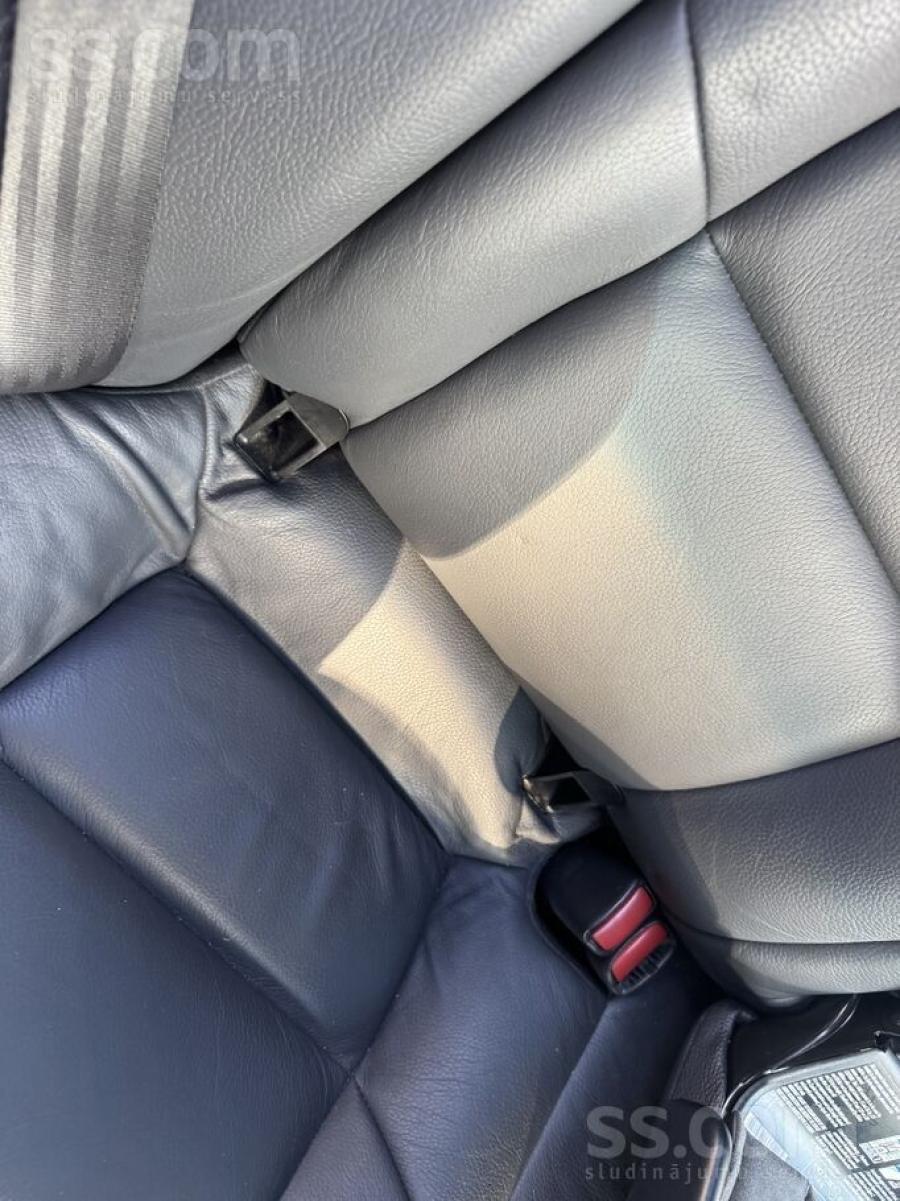 Pelēks Volvo S60 2010 Rīga, ar dzinēja tilpumu 2.40 L un nobraukumu 207 tūkst. km par 5150 €, foto 17 vietnē AUTOMOTO.COM.LV