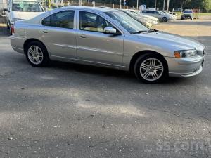 Pelēks Volvo S60 2010 Rīga, ar dzinēja tilpumu 2.40 L un nobraukumu 207 tūkst. km par 5150 €, foto 20 vietnē AUTOMOTO.COM.LV