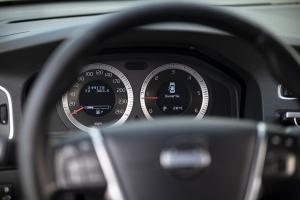 Серый Вольво С60 2010 в Таллин, объемом двигателя 2.00 л и пробегом 350 тыс. км за 6000 €, фото 14 на AUTOMOTO.COM.LV