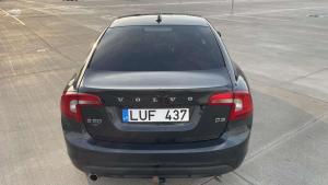 Pelēks Volvo S60 2010 Viļņa, ar dzinēja tilpumu 1.98 L un nobraukumu 244 tūkst. km par 5900 €, foto 7 vietnē AUTOMOTO.COM.LV