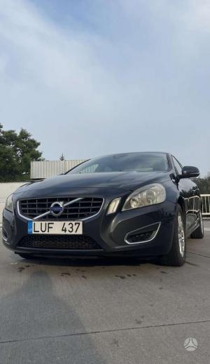 Pelēks Volvo S60 2010 Viļņa, ar dzinēja tilpumu 1.98 L un nobraukumu 244 tūkst. km par 5900 €, foto 14 vietnē AUTOMOTO.COM.LV