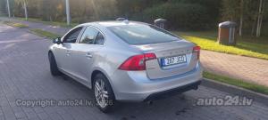 Pelēks Volvo S60 2010 Tartu, ar dzinēja tilpumu 2.40 L un nobraukumu 290 tūkst. km par 6499 €, foto 6 vietnē AUTOMOTO.COM.LV
