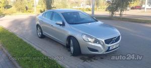 Pelēks Volvo S60 2010 Tartu, ar dzinēja tilpumu 2.40 L un nobraukumu 290 tūkst. km par 6499 €, foto 10 vietnē AUTOMOTO.COM.LV