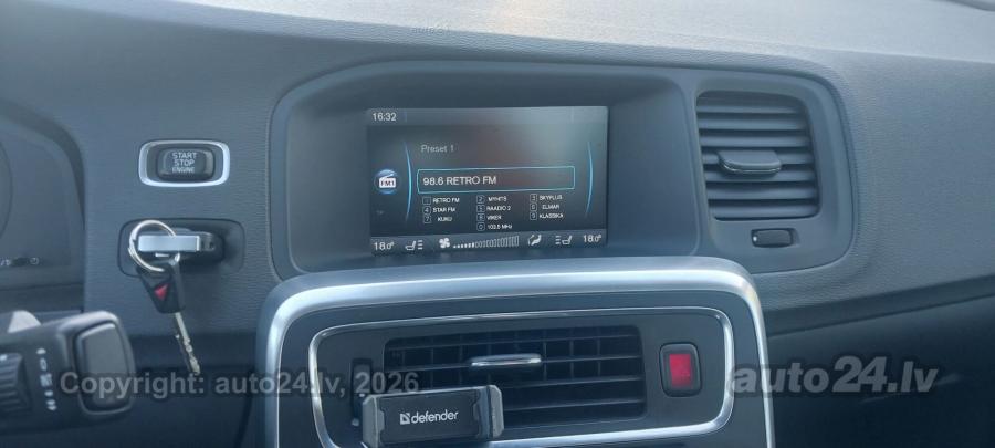 Pelēks Volvo S60 2010 Tartu, ar dzinēja tilpumu 2.40 L un nobraukumu 290 tūkst. km par 6499 €, foto 13 vietnē AUTOMOTO.COM.LV