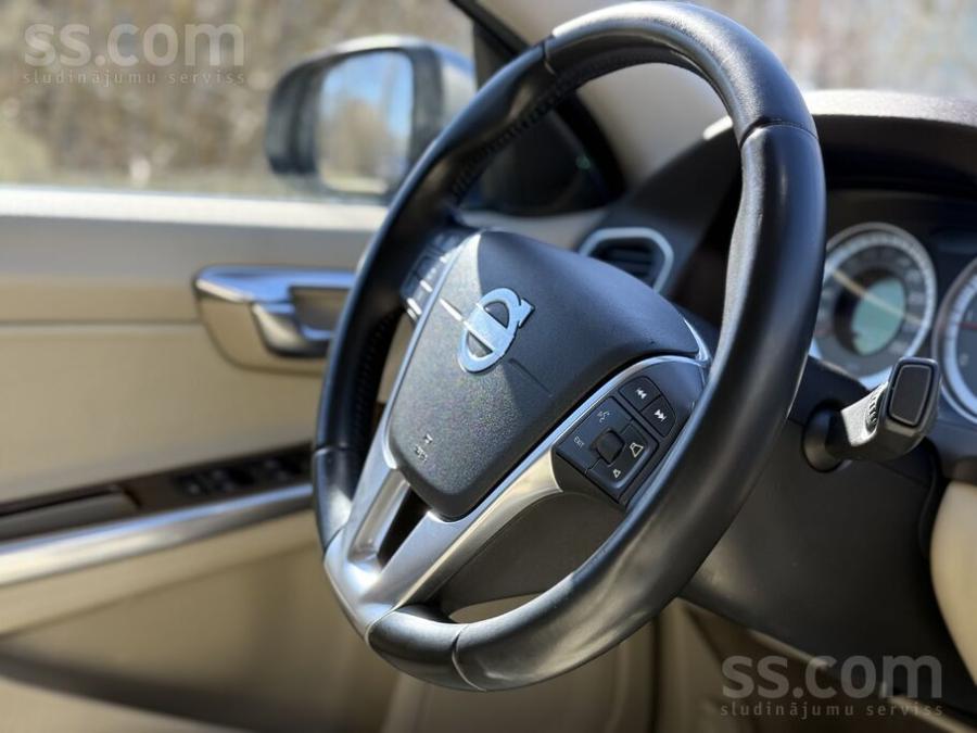 Grey Volvo S60 2011 in Riga, with an engine capacity of 2.00 L and mileage of 0 thousand km for 6890 €, photo 17 on AUTOMOTO.COM.LV