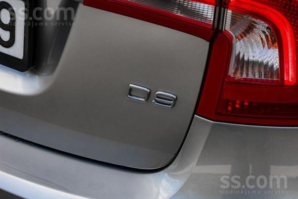 Pelēks Volvo S60 2011 Rīga, ar dzinēja tilpumu 2.00 L un nobraukumu 0 tūkst. km par 2000 €, foto 7 vietnē AUTOMOTO.COM.LV