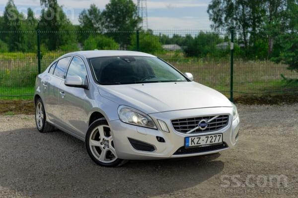 Grey Volvo S60 2011 in Riga, with an engine capacity of 2.00 L and mileage of 0 thousand km for 5290 €, photo 3 on AUTOMOTO.COM.LV