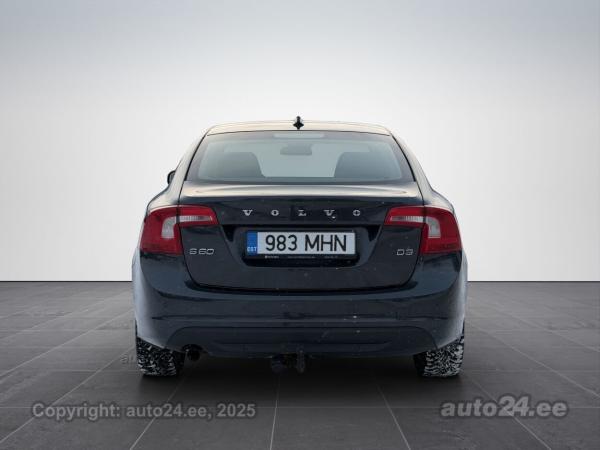 Grey Volvo S60 2011 in Parnu, with an engine capacity of 2.00 L and mileage of 291 thousand km for 4990 €, photo 5 on AUTOMOTO.COM.LV