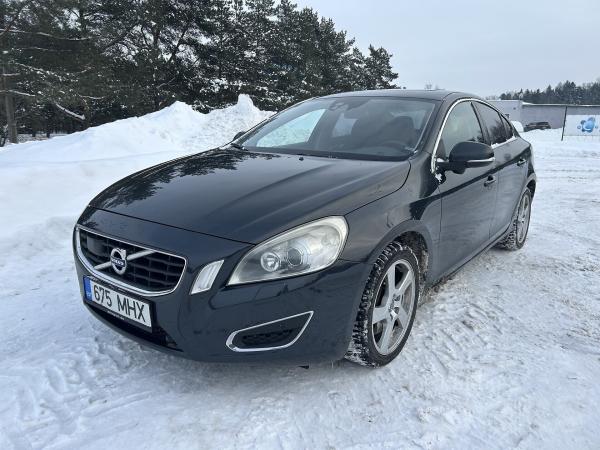 Pelēks Volvo S60 2011 Tallina, ar dzinēja tilpumu 0.00 L un nobraukumu 289 tūkst. km par 6400 €, foto 1 vietnē AUTOMOTO.COM.LV