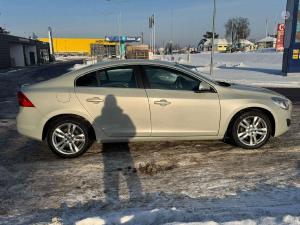 Pelēks Volvo S60 2011 Utena, ar dzinēja tilpumu 1.56 L un nobraukumu 197 tūkst. km par 5900 €, foto 6 vietnē AUTOMOTO.COM.LV
