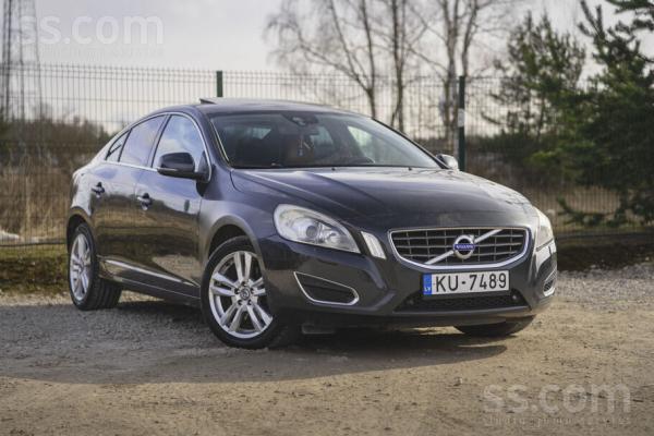 Pelēks Volvo S60 2011 Rīga, ar dzinēja tilpumu 2.00 L un nobraukumu 349 tūkst. km par 6390 €, foto 3 vietnē AUTOMOTO.COM.LV