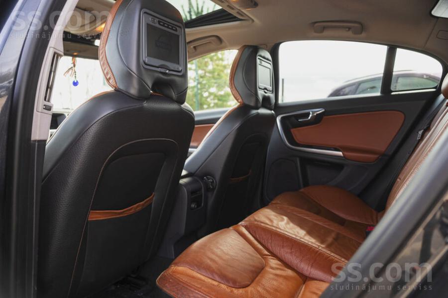 Pelēks Volvo S60 2011 Rīga, ar dzinēja tilpumu 2.00 L un nobraukumu 349 tūkst. km par 6390 €, foto 11 vietnē AUTOMOTO.COM.LV