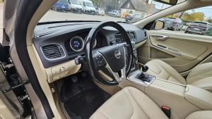 Grey Volvo S60 2011 in Riga, with an engine capacity of 2.00 L and mileage of 208 thousand km for 5750 €, photo 12 on AUTOMOTO.COM.LV