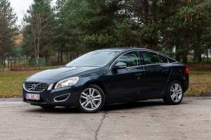 Серый Вольво С60 2011 в Рига, объемом двигателя 2.00 л и пробегом 255 тыс. км за 7495 €, фото 4 на AUTOMOTO.COM.LV