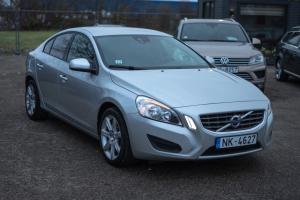 Pelēks Volvo S60 2011 Rīga, ar dzinēja tilpumu 2.00 L un nobraukumu 325 tūkst. km par 5000 €, foto 5 vietnē AUTOMOTO.COM.LV