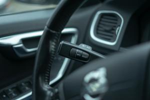 Pelēks Volvo S60 2011 Rīga, ar dzinēja tilpumu 2.00 L un nobraukumu 325 tūkst. km par 5000 €, foto 26 vietnē AUTOMOTO.COM.LV