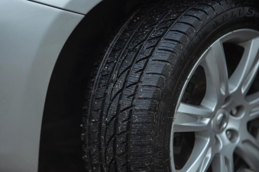 Pelēks Volvo S60 2011 Rīga, ar dzinēja tilpumu 2.00 L un nobraukumu 325 tūkst. km par 5000 €, foto 42 vietnē AUTOMOTO.COM.LV