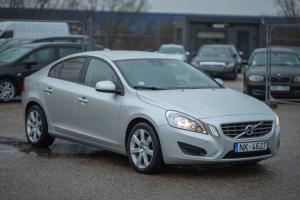 Pelēks Volvo S60 2011 Rīga, ar dzinēja tilpumu 2.00 L un nobraukumu 325 tūkst. km par 5000 €, foto 66 vietnē AUTOMOTO.COM.LV