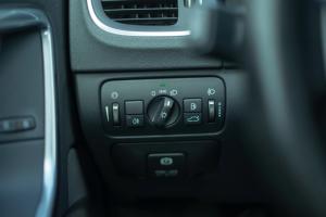 Pelēks Volvo S60 2011 Rīga, ar dzinēja tilpumu 2.00 L un nobraukumu 325 tūkst. km par 5000 €, foto 67 vietnē AUTOMOTO.COM.LV