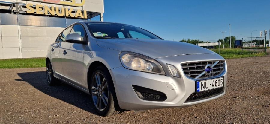 Grey Volvo S60 2011 in Riga, with an engine capacity of 1.60 L and mileage of 254 thousand km for 6999 €, photo 9 on AUTOMOTO.COM.LV
