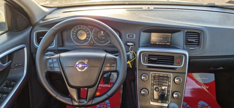 Grey Volvo S60 2011 in Riga, with an engine capacity of 1.60 L and mileage of 254 thousand km for 6999 €, photo 12 on AUTOMOTO.COM.LV