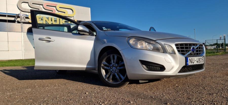 Grey Volvo S60 2011 in Riga, with an engine capacity of 1.60 L and mileage of 254 thousand km for 6999 €, photo 33 on AUTOMOTO.COM.LV