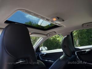 Grey Volvo S60 2011 in Tallinn, with an engine capacity of 2.40 L and mileage of 226 thousand km for 7600 €, photo 10 on AUTOMOTO.COM.LV