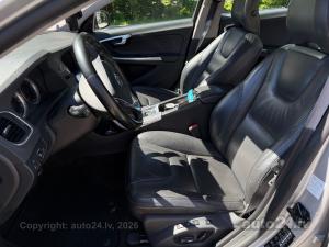 Grey Volvo S60 2011 in Tallinn, with an engine capacity of 2.40 L and mileage of 226 thousand km for 7600 €, photo 13 on AUTOMOTO.COM.LV