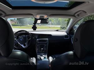 Grey Volvo S60 2011 in Tallinn, with an engine capacity of 2.40 L and mileage of 226 thousand km for 7600 €, photo 14 on AUTOMOTO.COM.LV