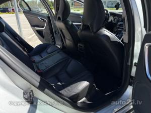 Grey Volvo S60 2011 in Tallinn, with an engine capacity of 2.40 L and mileage of 226 thousand km for 7600 €, photo 16 on AUTOMOTO.COM.LV