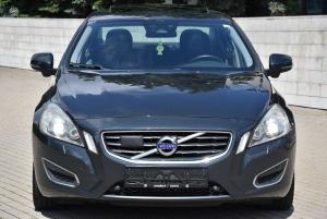 Grey Volvo S60 2011 in Vilnius, with an engine capacity of 2.40 L and mileage of 313 thousand km for 5900 €, photo  on AUTOMOTO.COM.LV